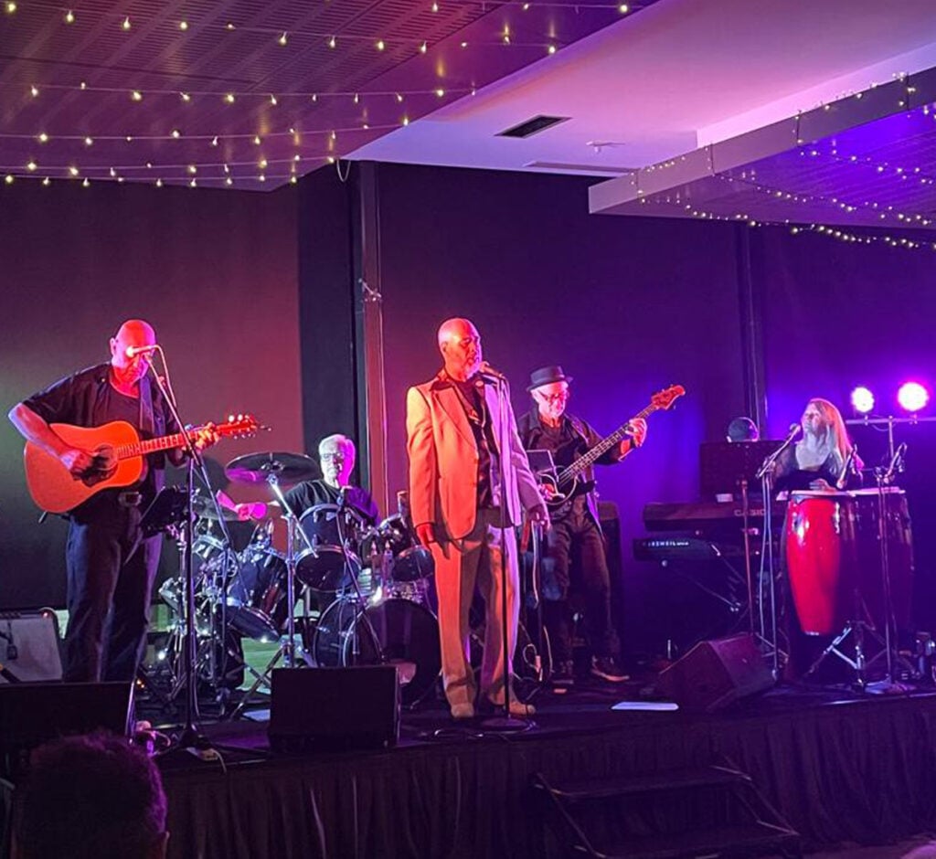 Neil Diamond Tribute Band - Shilo